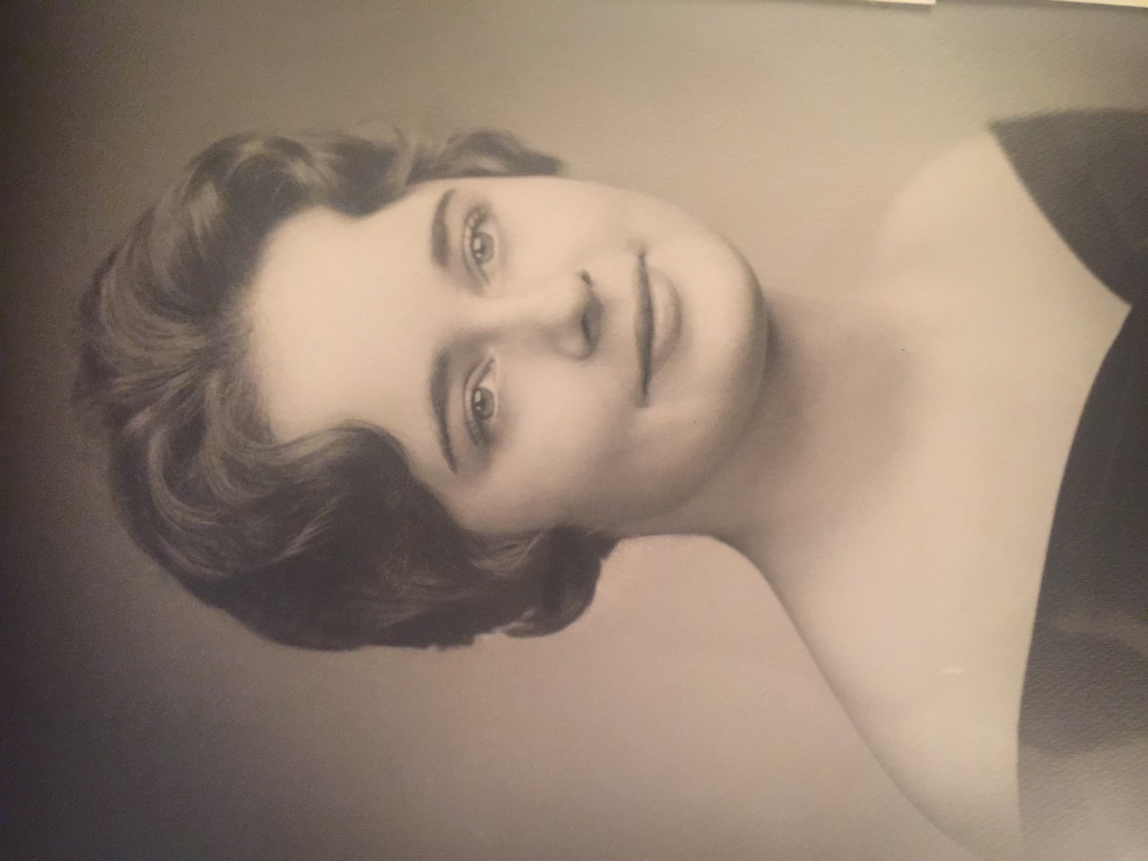 Alix Hughes's Instagram, Twitter & Facebook on IDCrawl